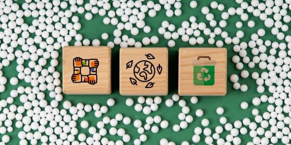 10 Examples of Renewable Materials and Their Benefits - InNaturePack