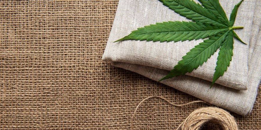 10 Examples of Renewable Materials and Their Benefits - InNaturePack